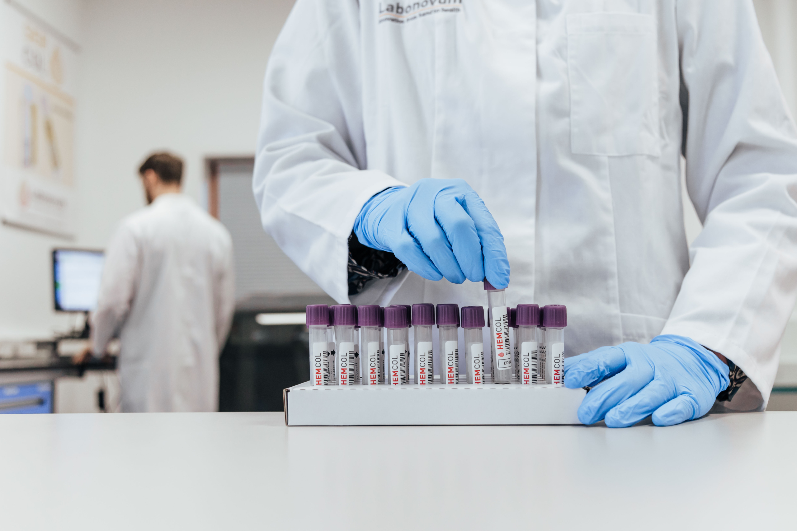 Oplossingen voor verzamelen bloed, DNA en speeksel